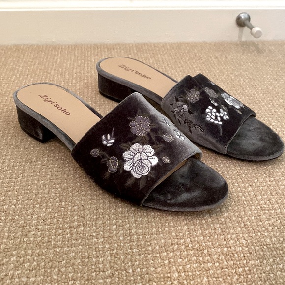 Zigi Soho | Shoes | Zigi Soho Grey Velvet Floral Slides Size 92 | Poshmark